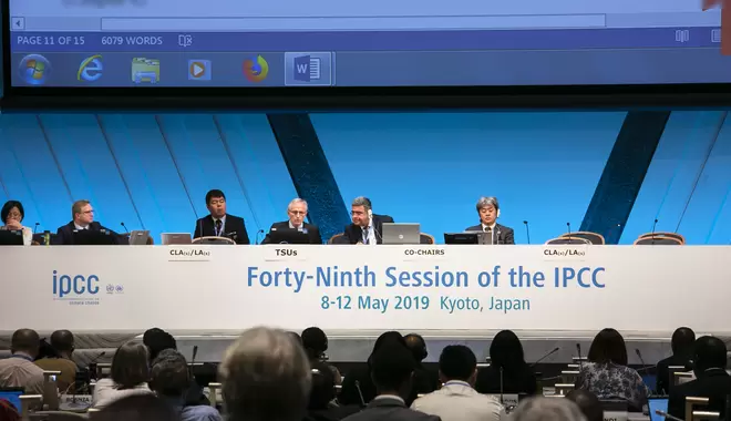 The Intergovernmental Panel on Climate Change reaches landmark decision ...